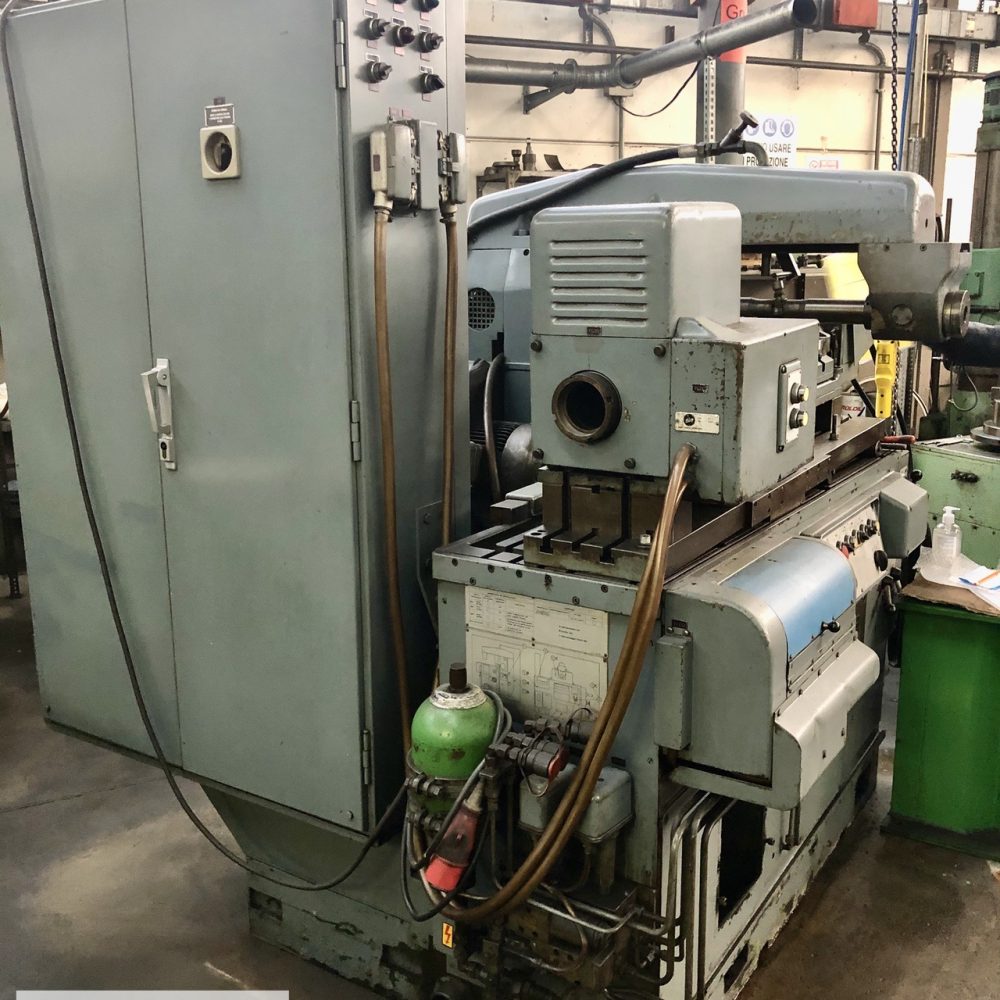 HORIZONTAL SPLINE MILLING, HURTH - KF 32 A. - Laxmi Metal & Machines ...