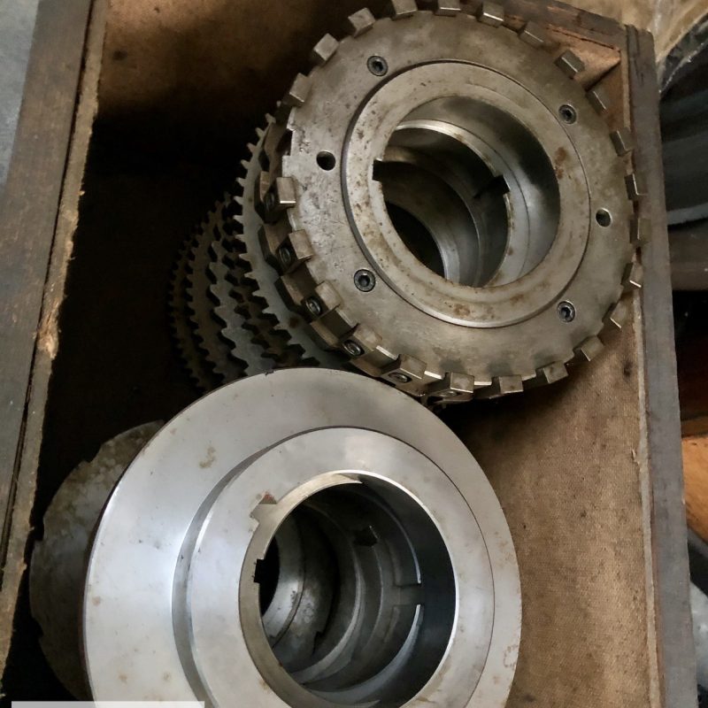 HORIZONTAL SPLINE MILLING, HURTH - KF 32 A. - Laxmi Metal & Machines ...